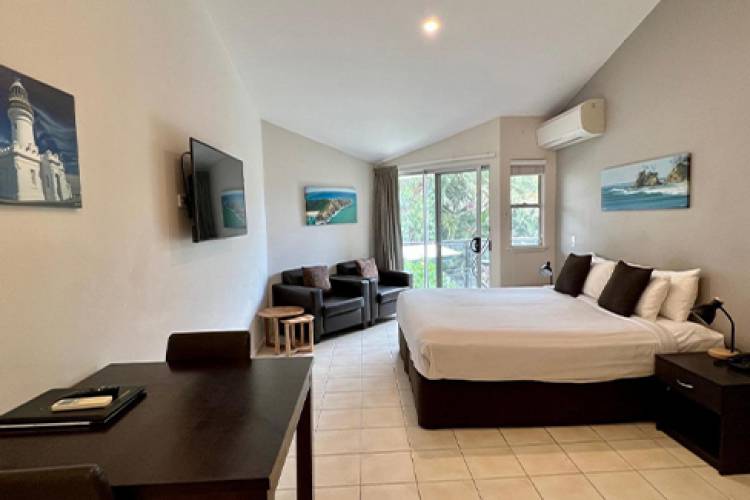 Sydney to Brisbane Group Tour in 8 days | On The Go Tours