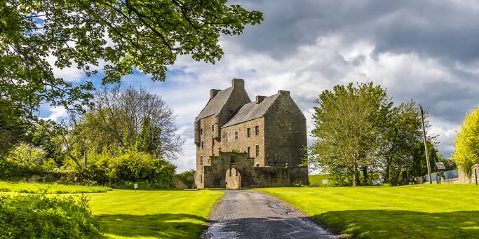 Outlander TV Trail Group Tour | On The Go Tours
