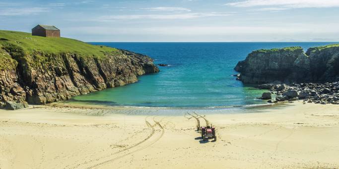 Group Tour of Scotland's Far North | On The Go Tours